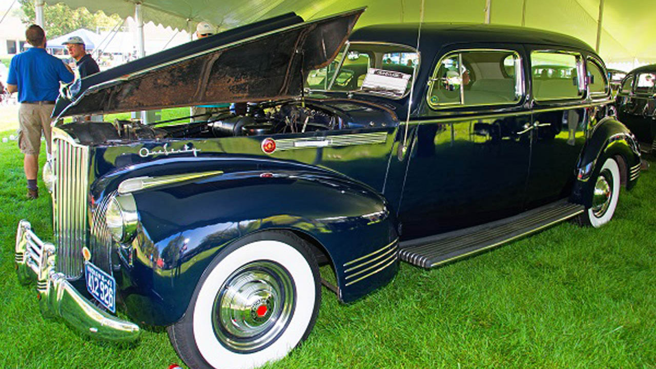 1941 Packard 8 1904 Sedan - Indiana Region Classic Car Club of America